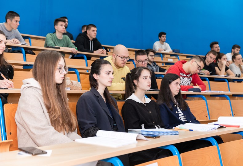 Sveučilište u Splitu - Studiranje